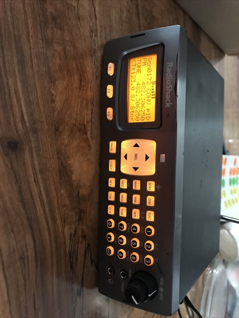 RADIO SHACK PRO-197 DIGITAL TRUNKING SCANNER -25 APCO 25 DESKTOP MOBILE ...