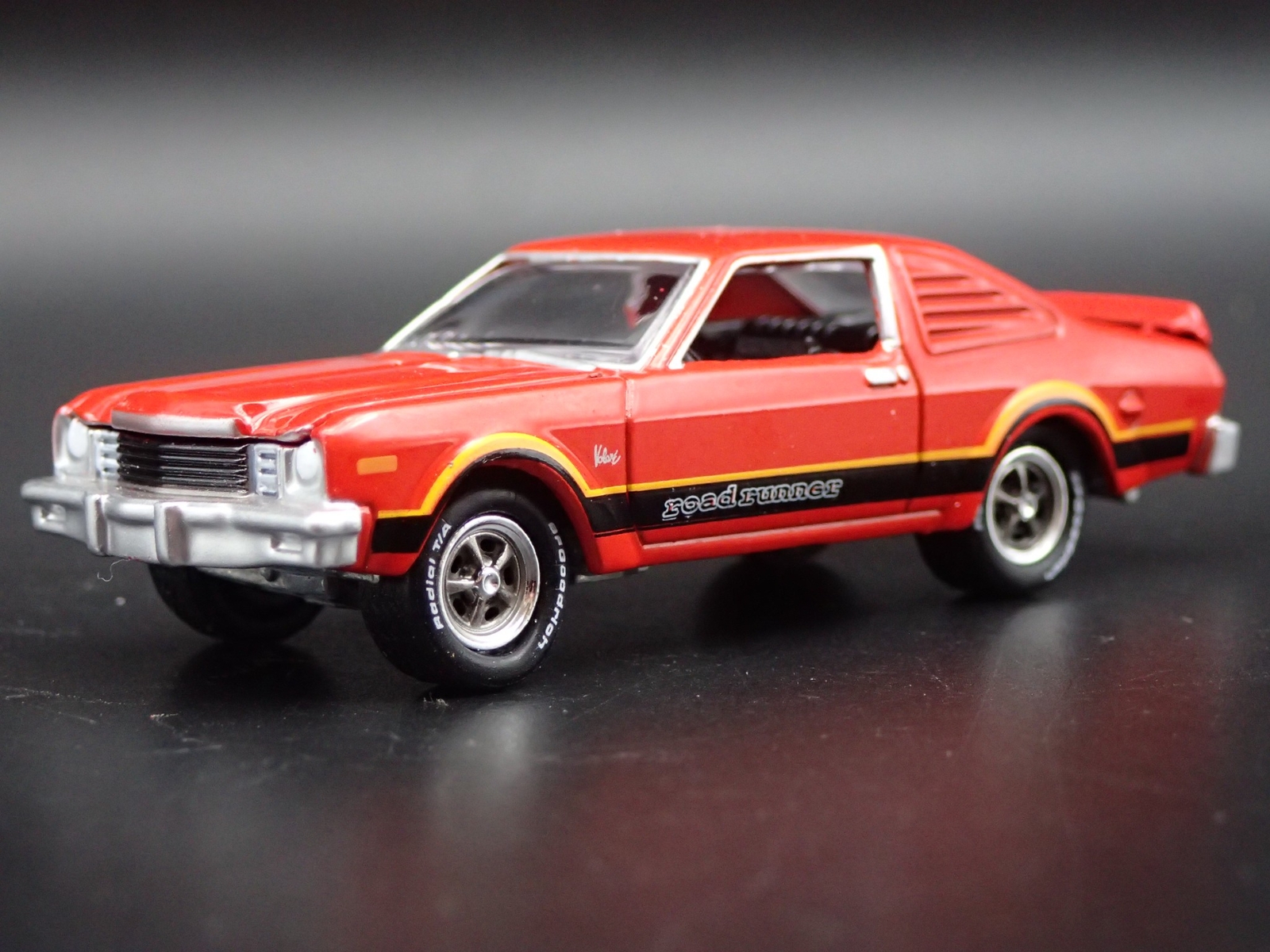 1976 76 PLYMOUTH VOLARE ROAD RUNNER RARE 1/64 SCALE DIORAMA DIECAST ...