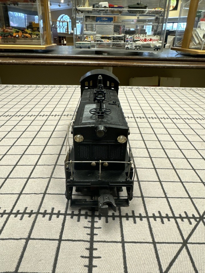 Lionel Postwar" Sharp" AT&SF 623 Diesel Loco Switcher NW-2 serviced & ready ! | eBay