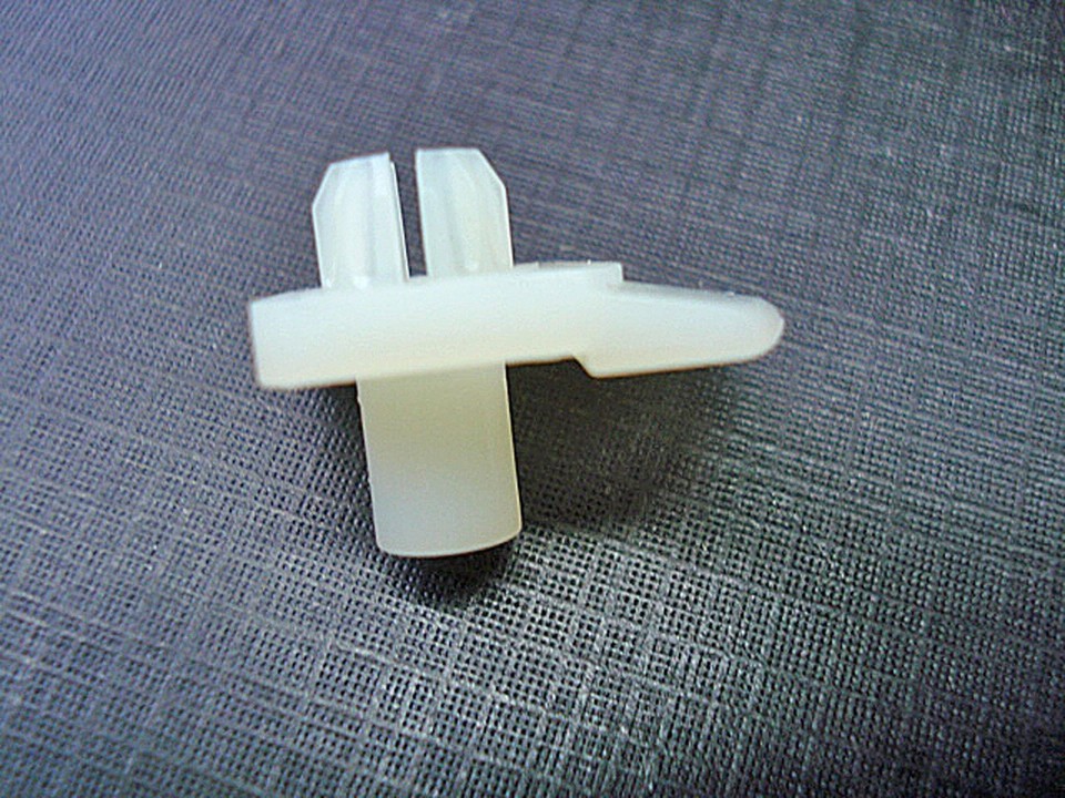 1978 AMC Moulding Trim Retainer Clips | 10 pcs | Auveco | Aftermarket ...