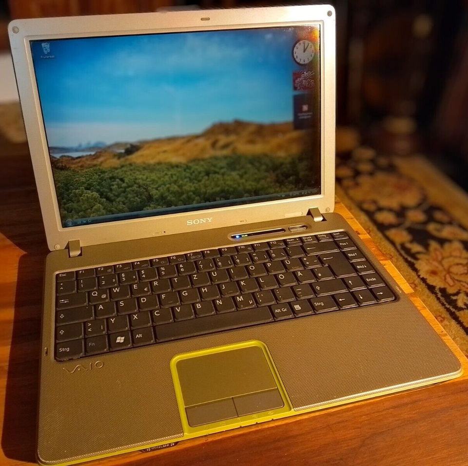 2007 Sony Vaio VGN-C2S Lime Green 13,3" | eBay