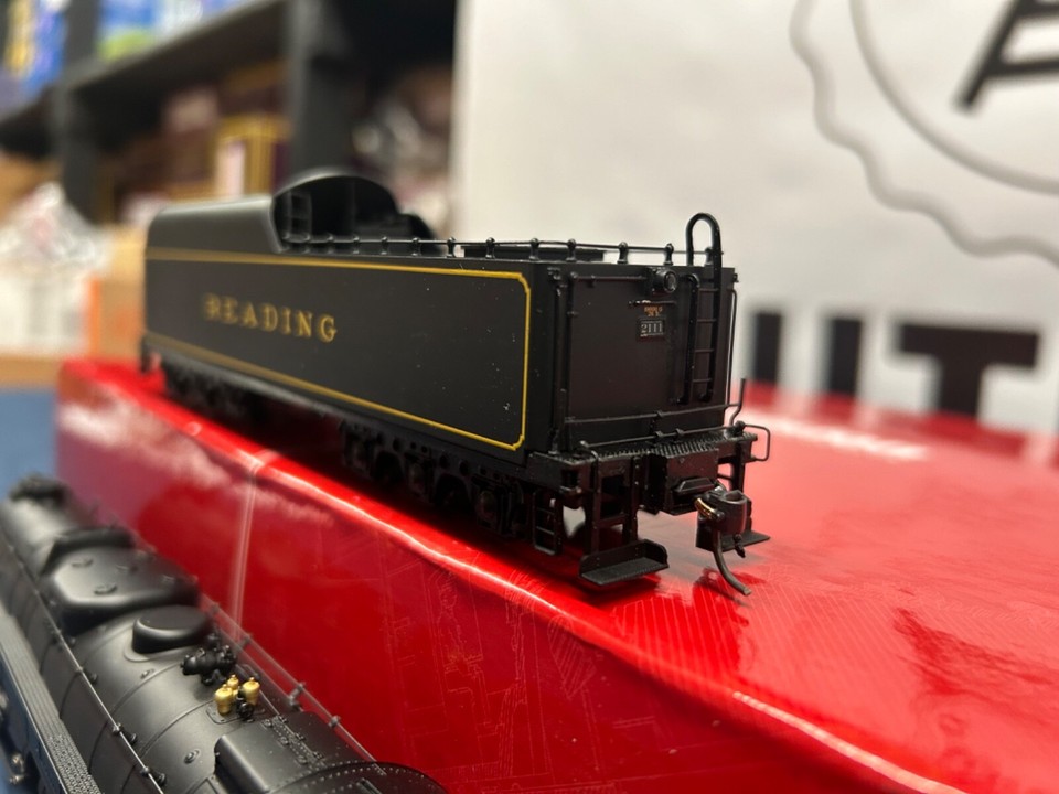 Precision Craft Model HO Reading #2111 4-8-4 T-1 Steam Engine w ...