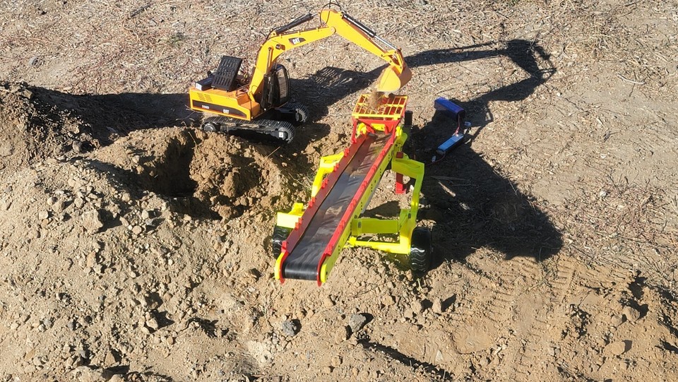 Dirt Max 5' Conveyor Stacker Huina Tamiya Bruder Hydraulic RC Loader ...