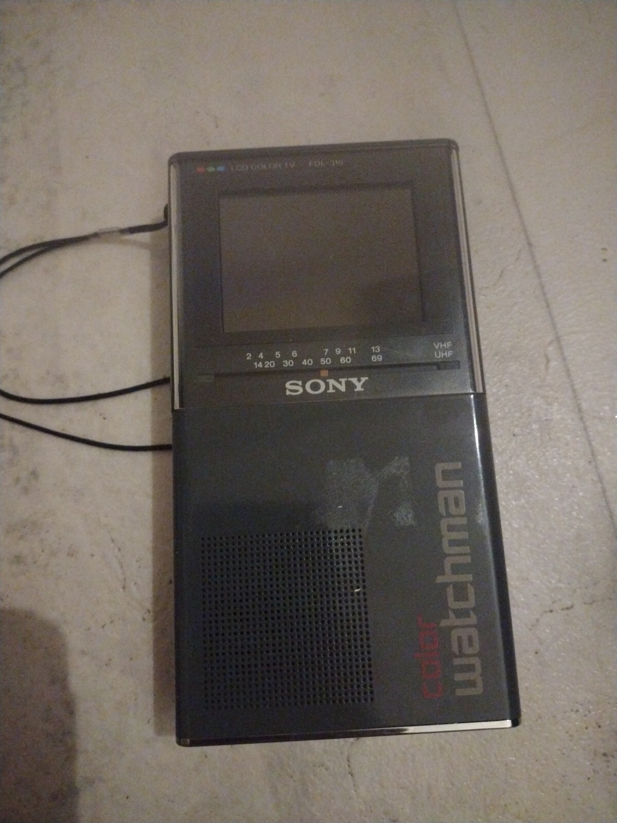 Vintage Sony Watchman Portable Analog LCD Color TV Fdl-310 for sale ...