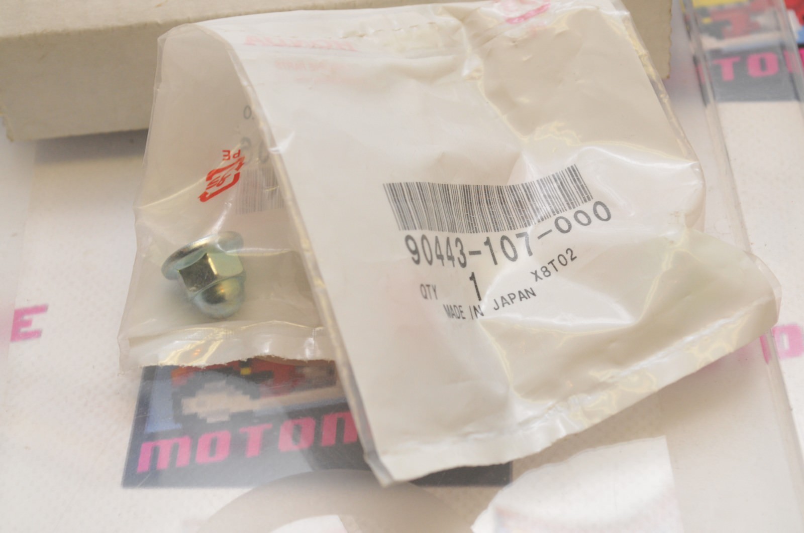NEW NOS OEM HONDA 90443-107-000 Qty:2 NUT,CAP 8MM (90360-429, 90443-KPS ...
