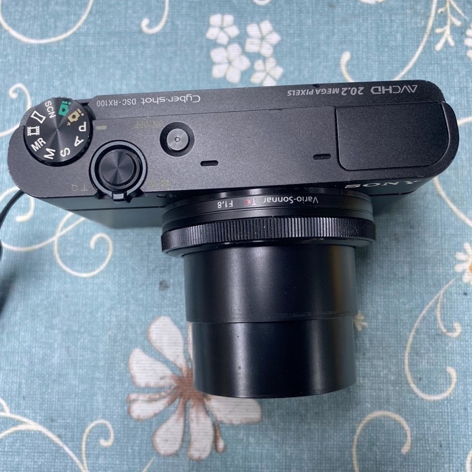 Sony RX100 Compact Digital Camera 20.2 MP 3.6x Optical Zoom Date/Time ...