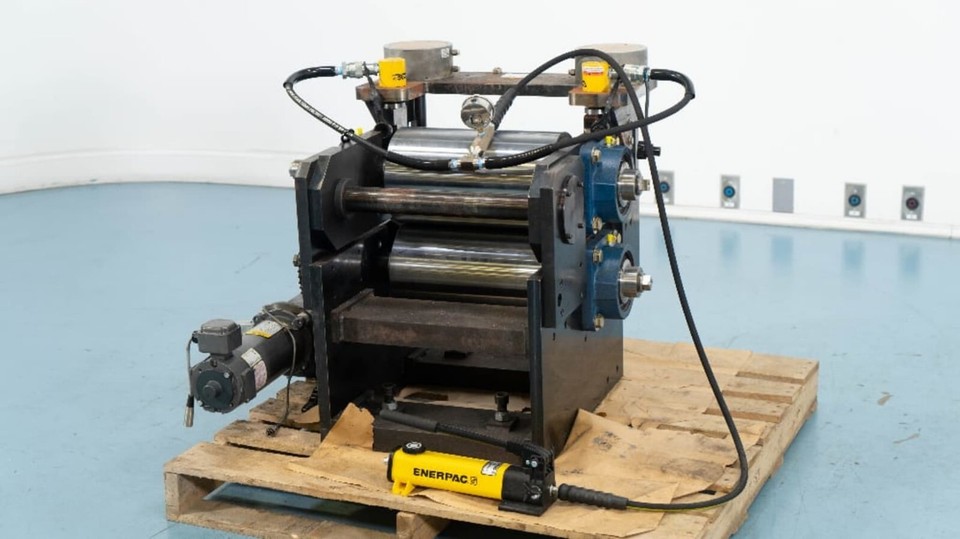 Motorized Roller Press Roll Mill With Pressure Controll By Enerpac Hand ...