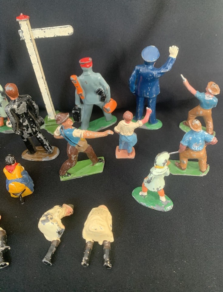 VTG Lot Of 21 Cast Metal Figures See All Photos | eBay