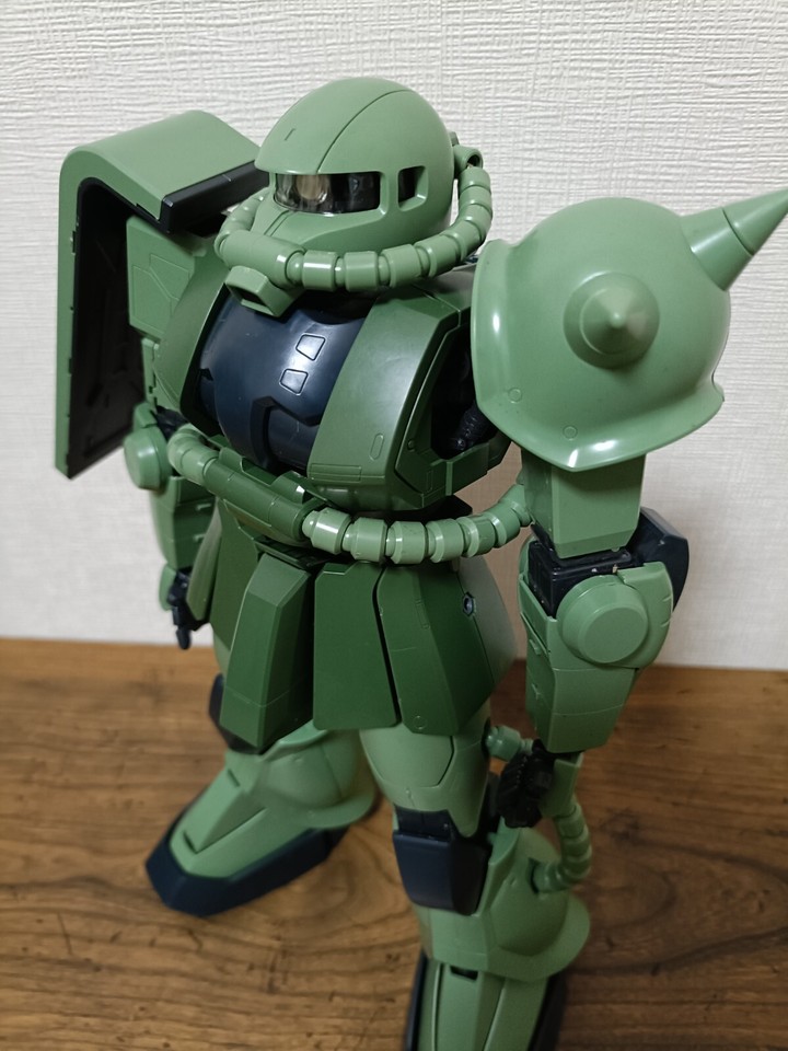 GUNDAM PG Zaku II 1:60 Model Kit BANDAI Retro | eBay
