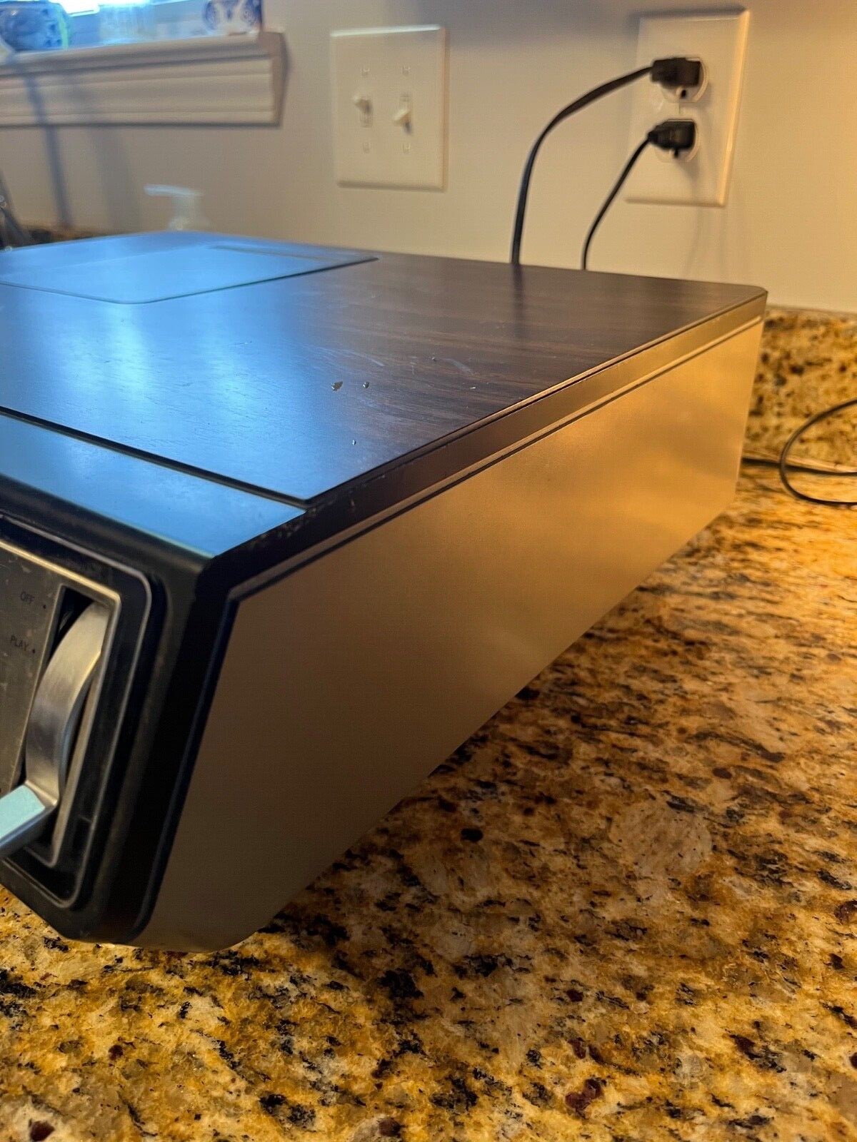 RCA SelectaVision CED Video Disc Player - Model SFT 100 W - turns on ...