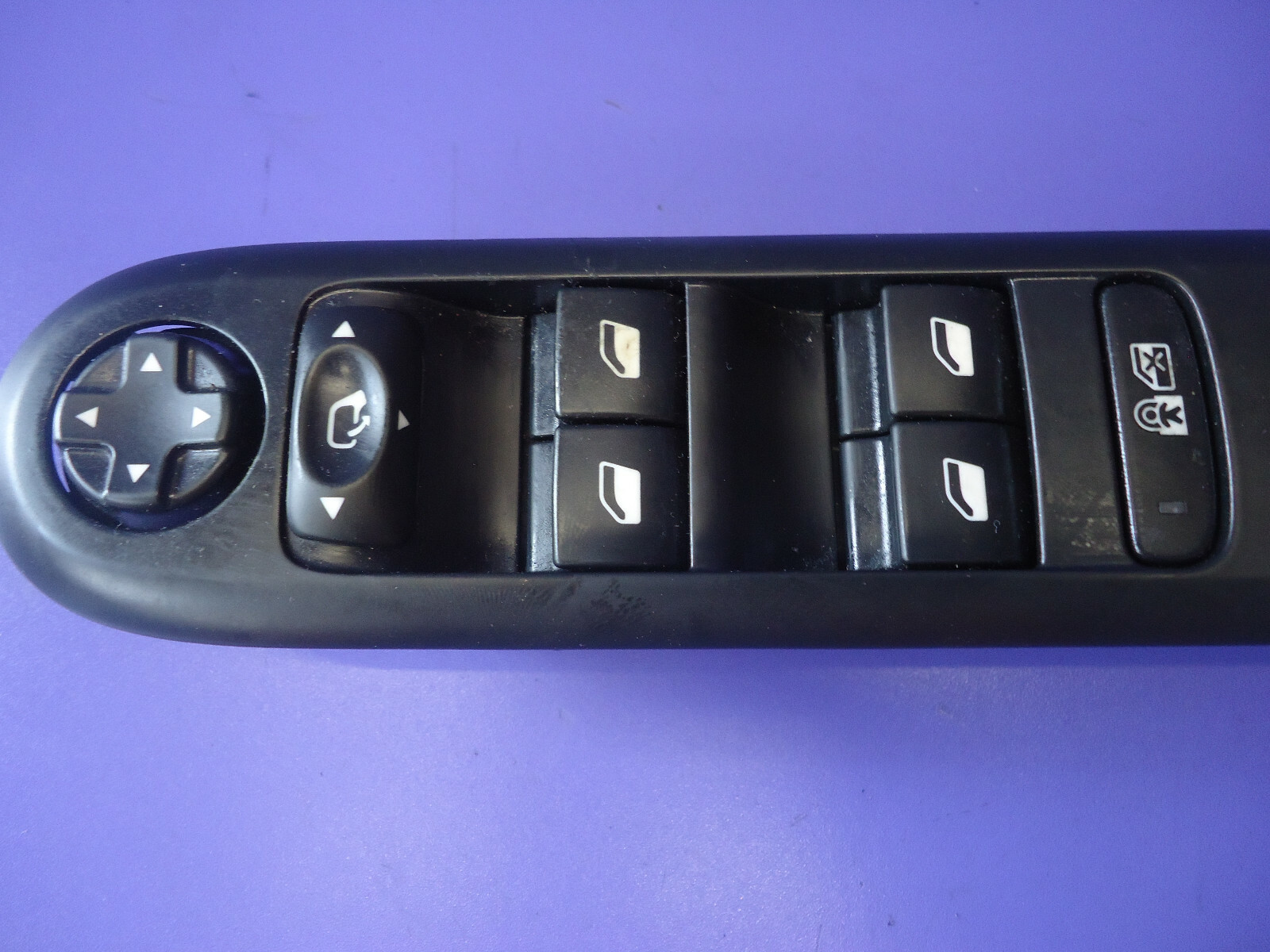 PEUGEOT 5008 DRIVER WINDOW SWTICH WITH POWER FOLD FUCTION 2009 - 2014 ...