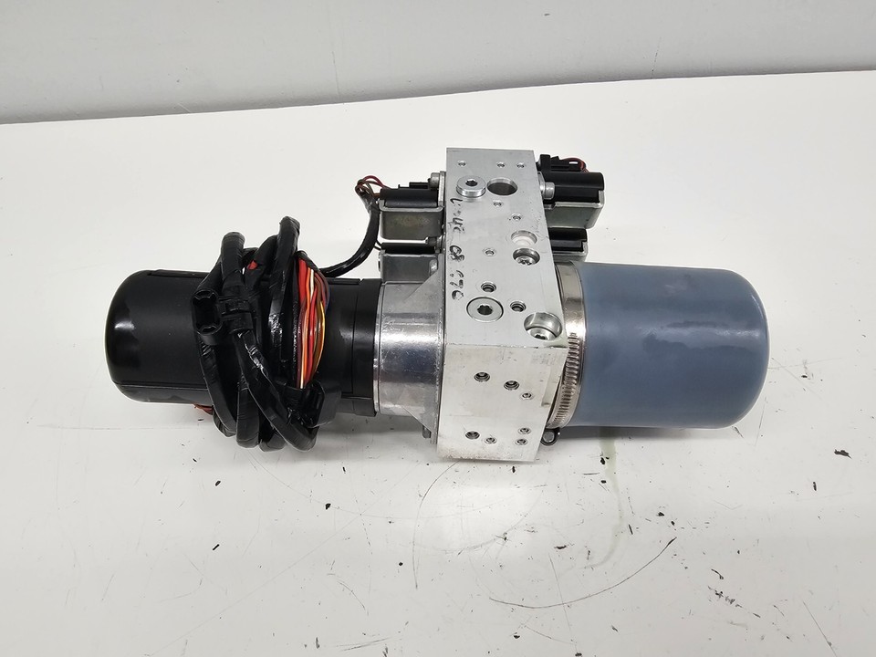 06-13 Volvo C70 Hydraulic Roof Pump 09466628 36011248 | eBay