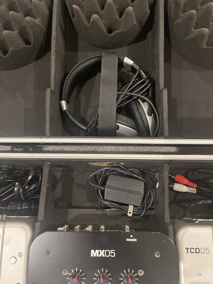 Numark DJ MX05 Mixer Controller With (2x) TCD05 CD Players And Hard ...