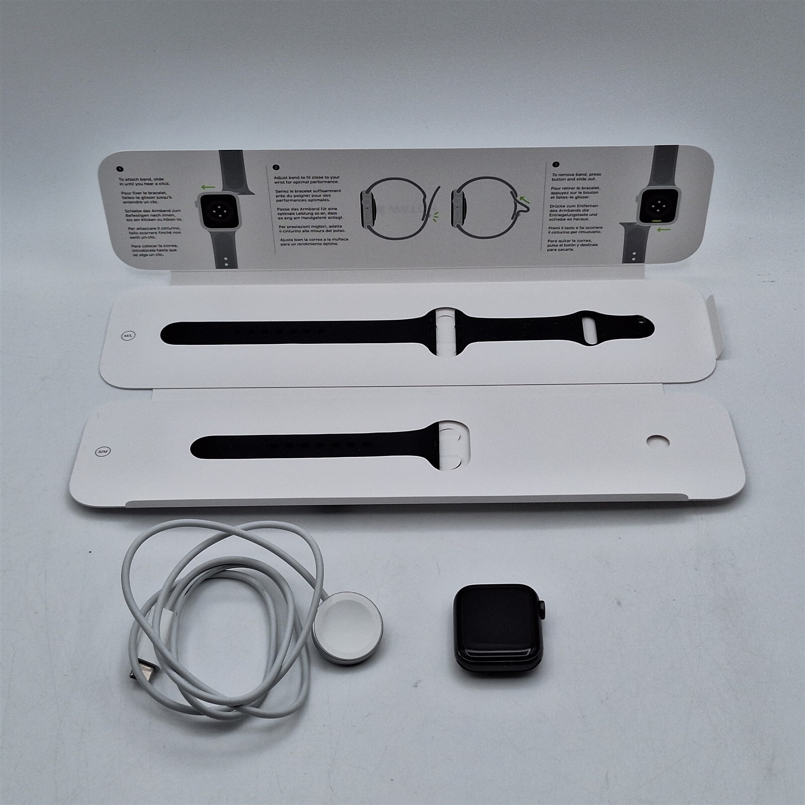 Apple Watch SE (Gen 1) [GPS 40mm] Smart Watch w/ Space Grey Aluminium ...