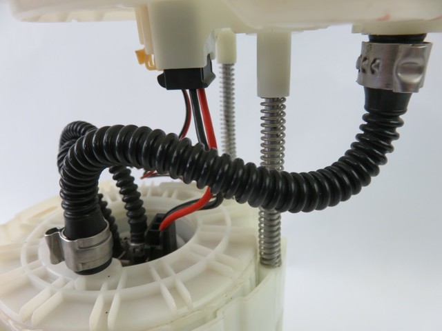 Mercedes-Benz CLA C117 Fuel Delivery Module A2464700994 OEM for sale ...