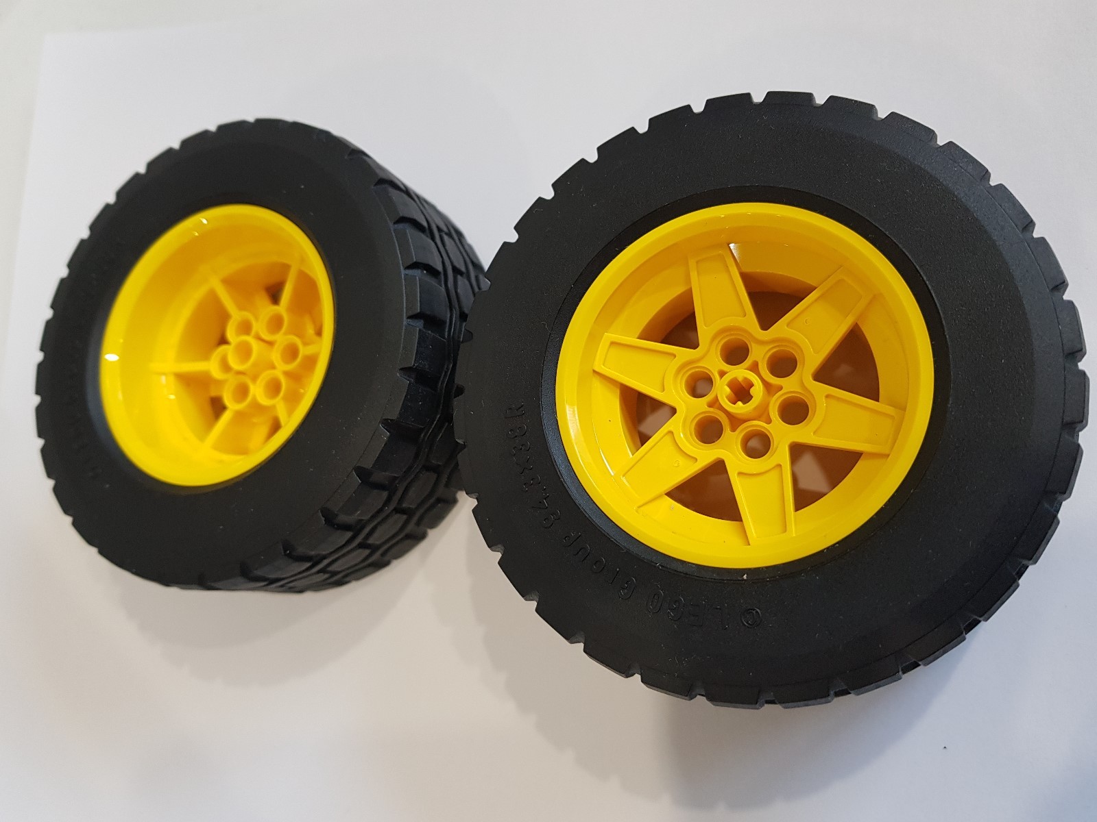 Genuine LegoⓇ 2x Yellow Technic Wheel - 15038 / 92912, 15038c03 - Free ...