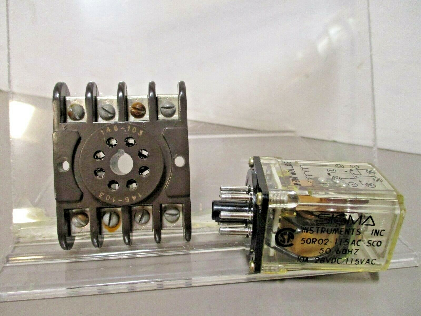 Sigma 50R02-115AC-SC0 28VDC/115VAC Relay with Socket 146-103 Amphenol ...