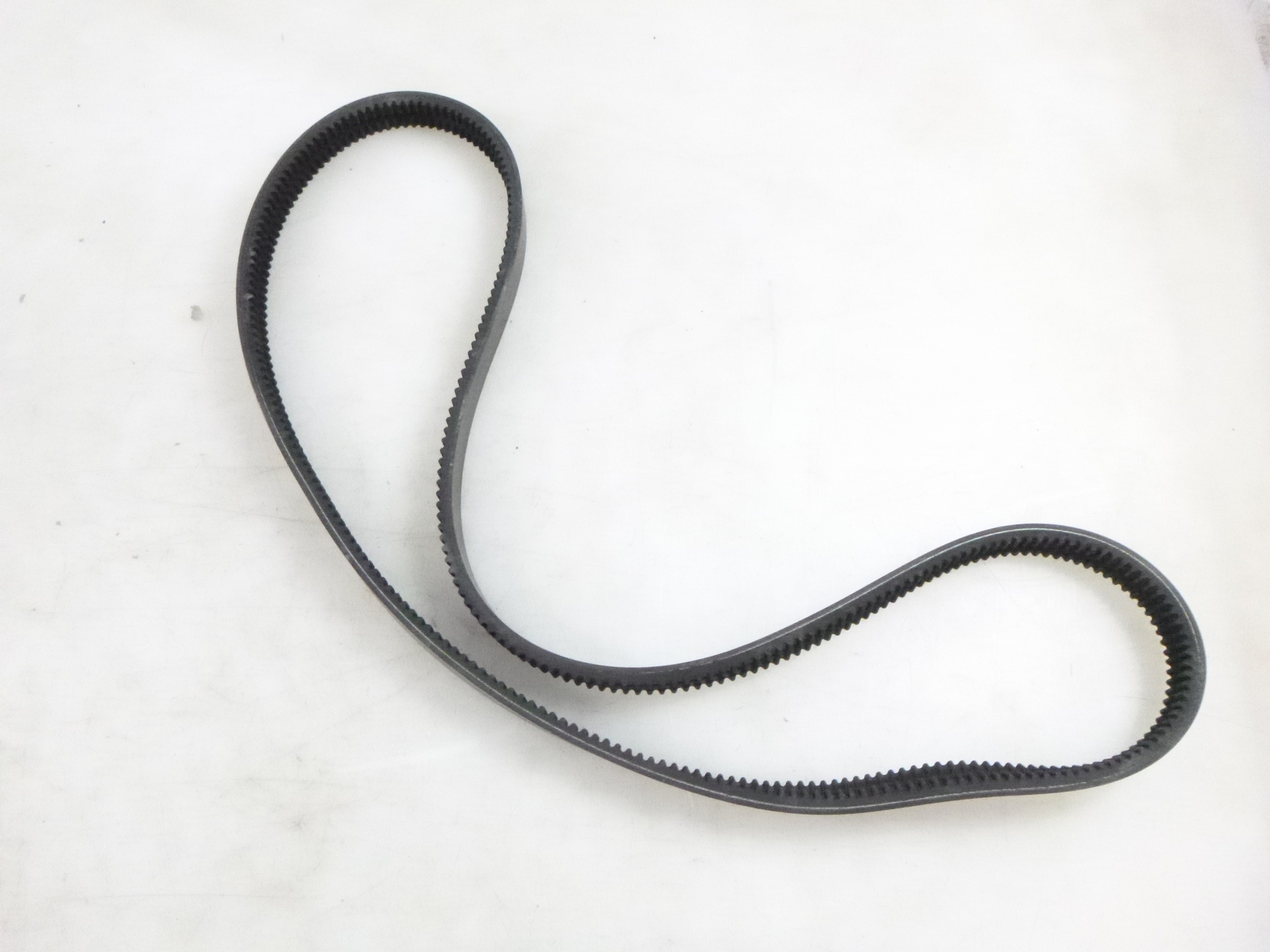 Gates Tri-Power Classical Section Molded Notch V-Belt BX96 11/16" x 89 ...