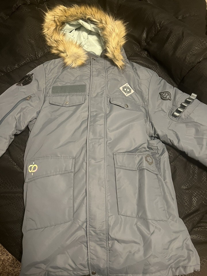 Destiny 2 Deep Stone Crypt Raid Jacket Bungie Rewards Multiple Sizes | eBay