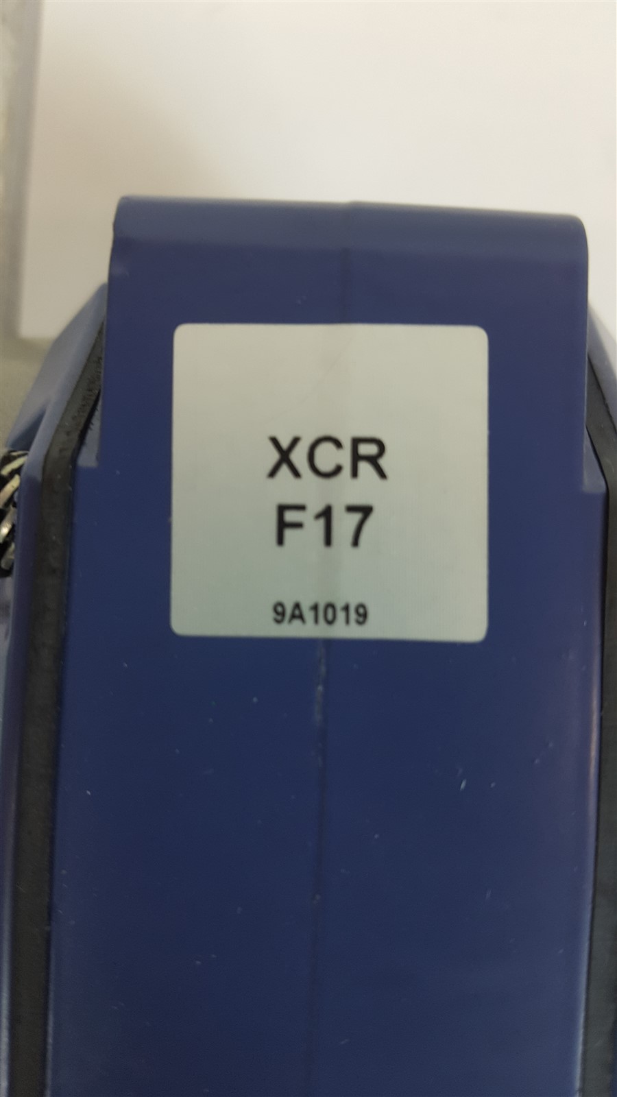 Telemecanique XCR-F17 Rotary Actuating Rod Limit Switch 065224 240V 3A ...