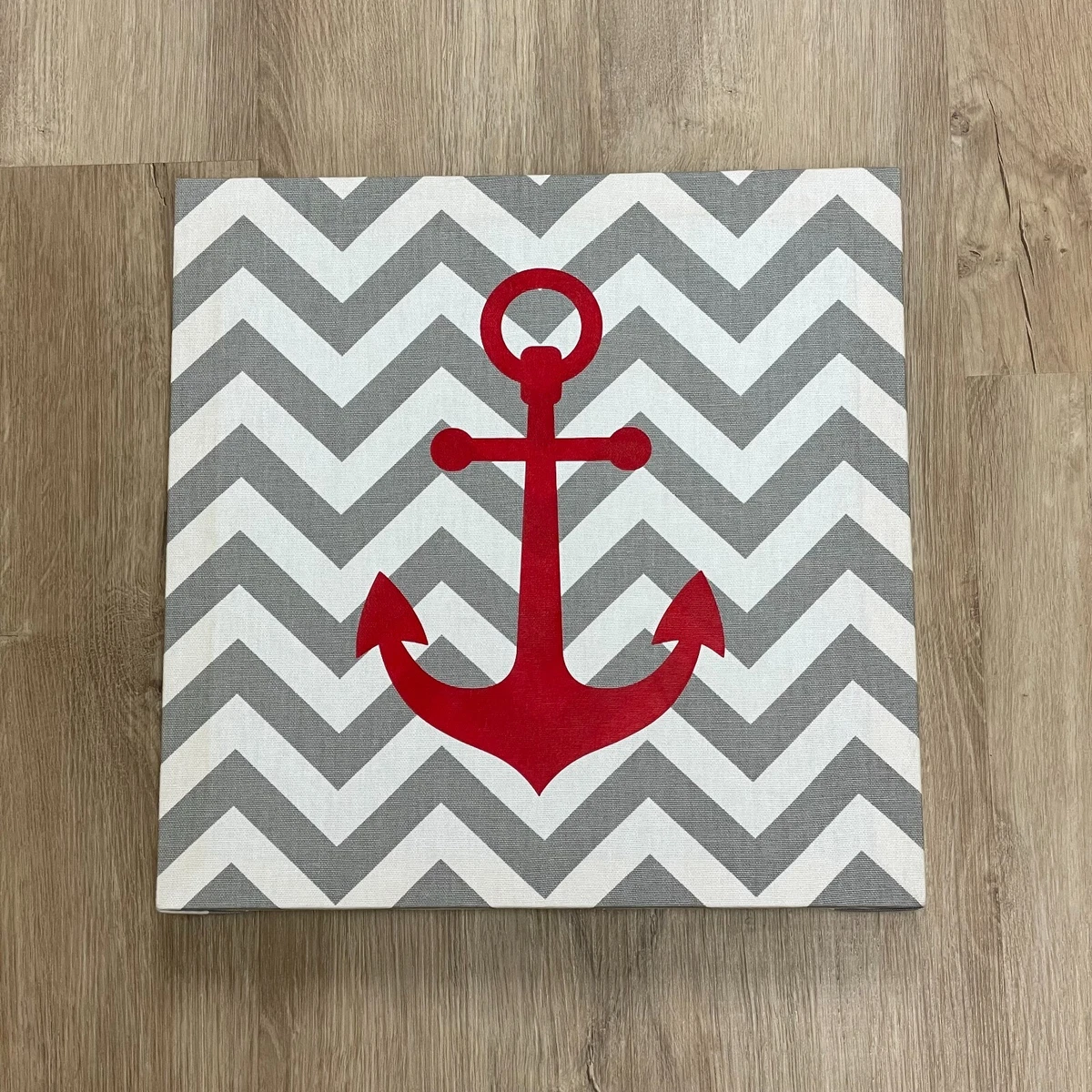 Chevron Pattern With Anchor