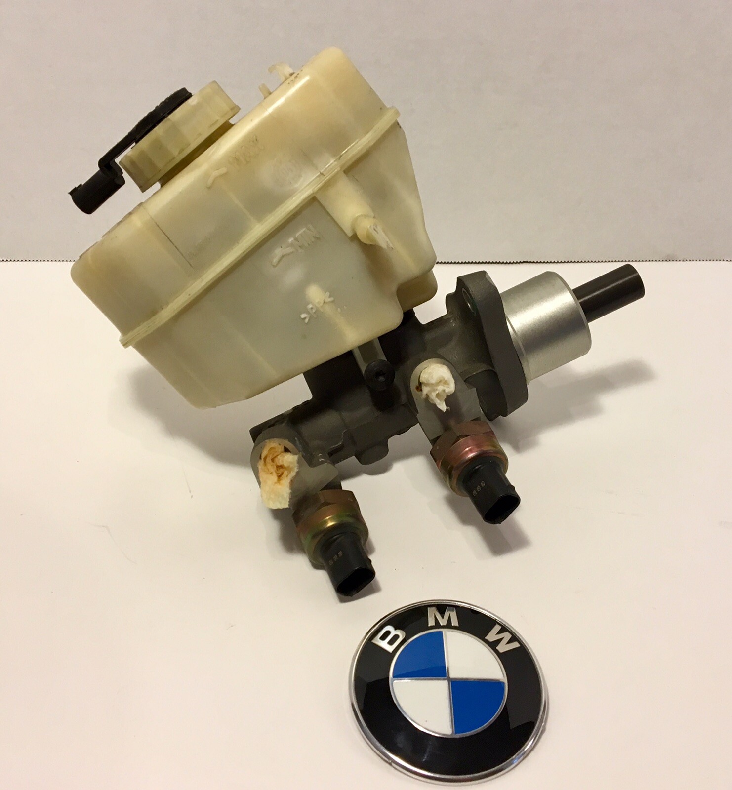 OEM BMW E46 02-05 Brake Master Cylinder w/ Reservior | eBay