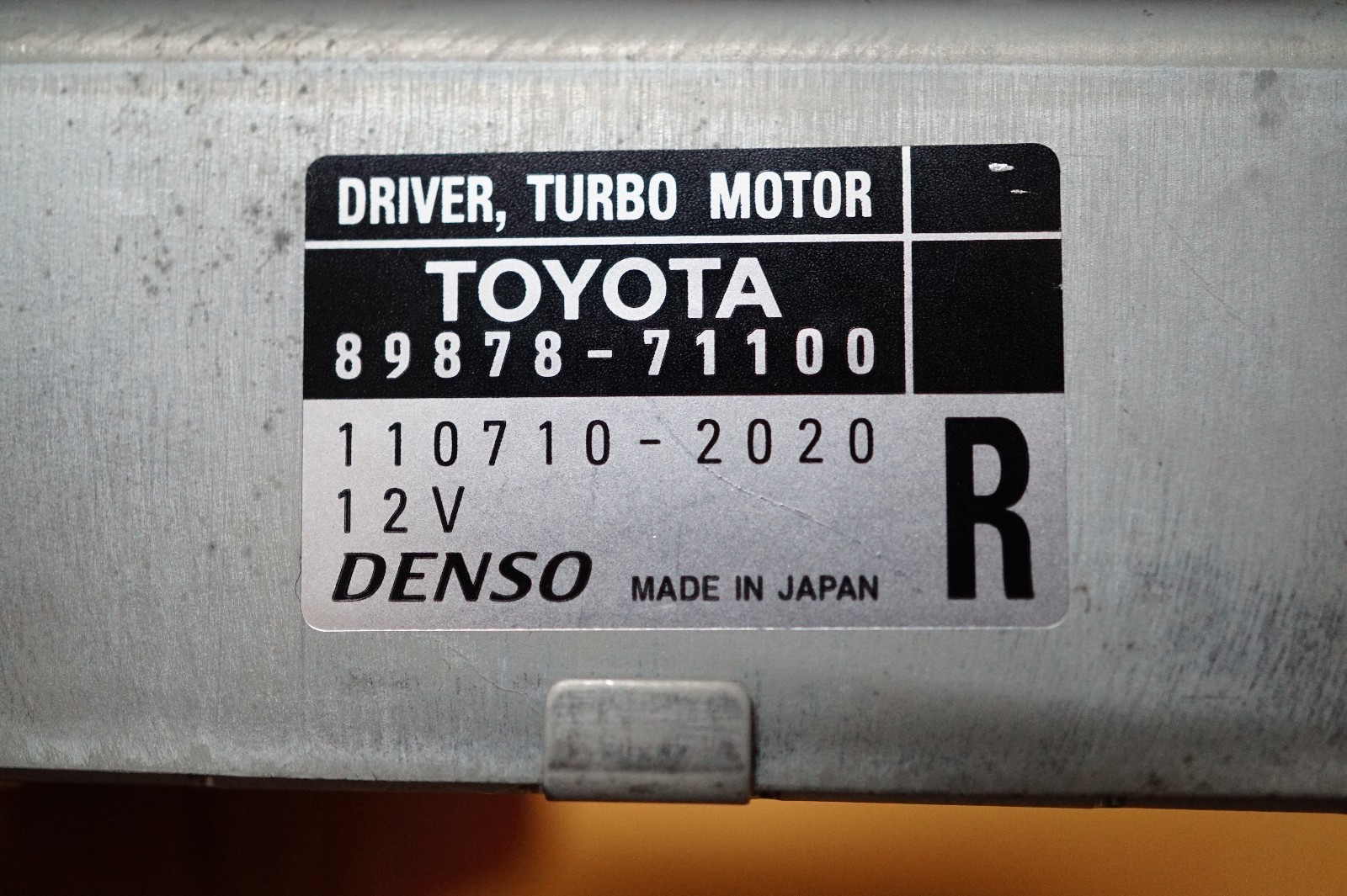 GENUINE TOYOTA DRIVER TURBO MOTOR 89878-71100 DENSO 110710-2020 12V R ...