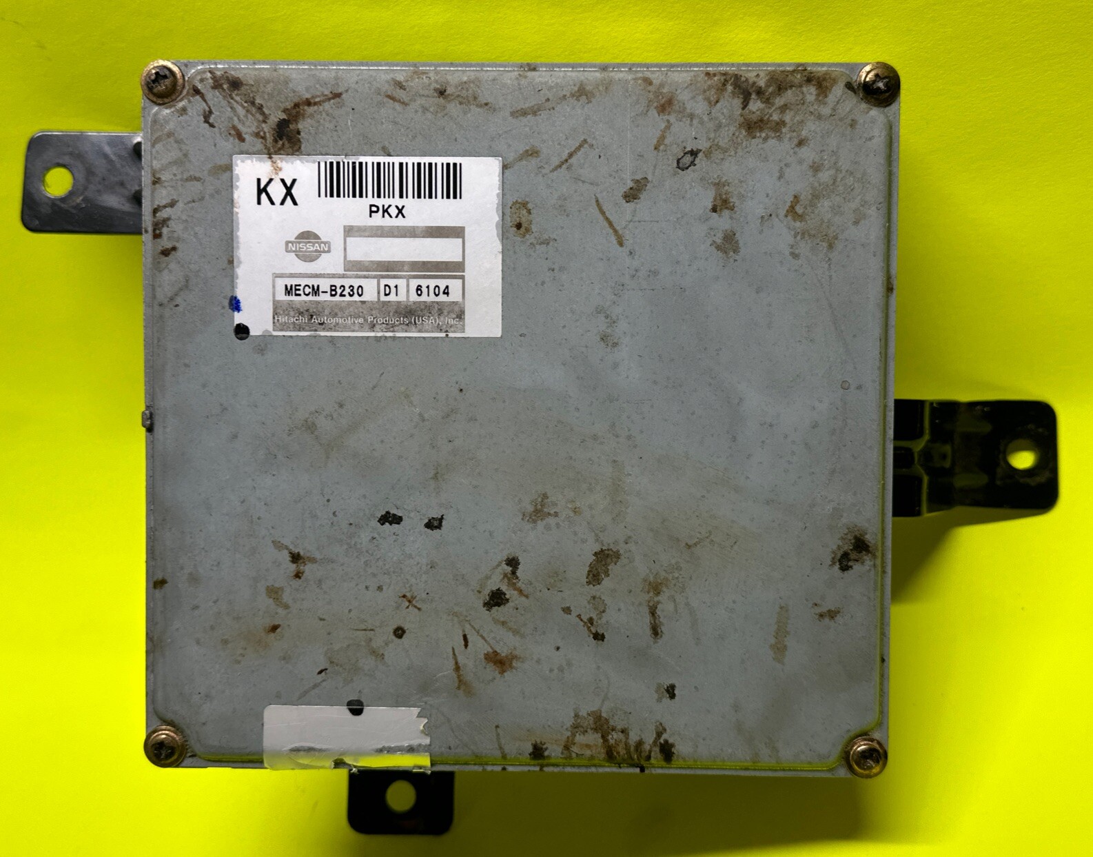 1996-1997 Nissan Pickup Engine Control Unit ECU Computer MECM-B230 ...