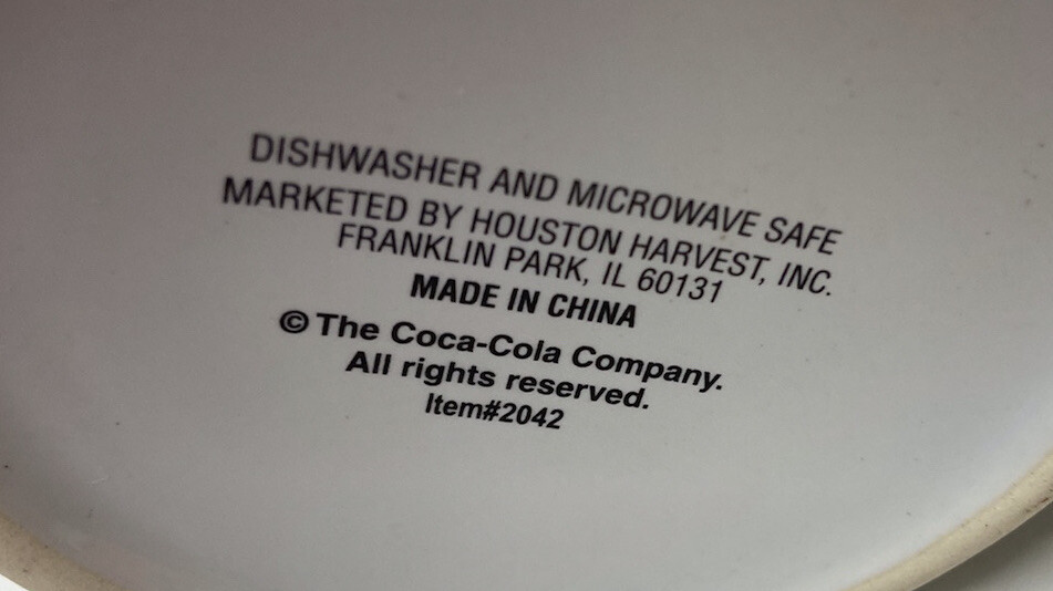 Coca Cola Santa Mug Cup Drink Coke in Bottles Snowflakes Christmas Set ...