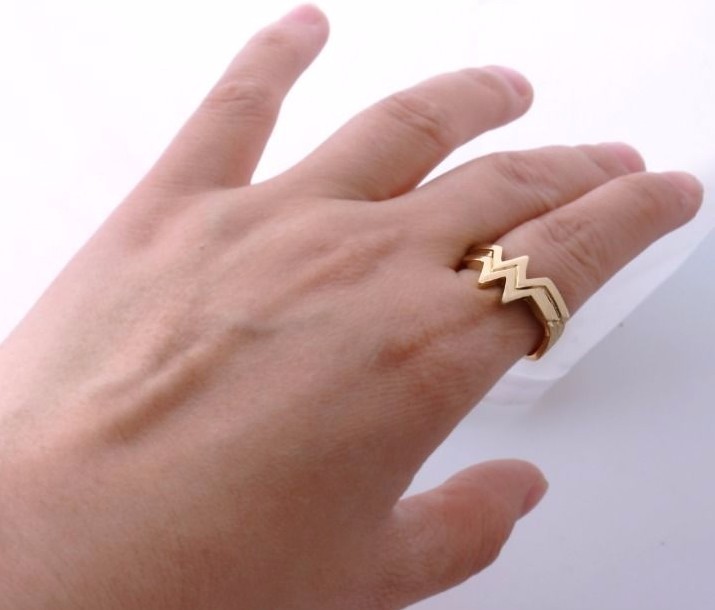 DC COMICS WONDER WOMAN GOLDTONE Ring Cosplay Costume(GREAT FUN!) | eBay
