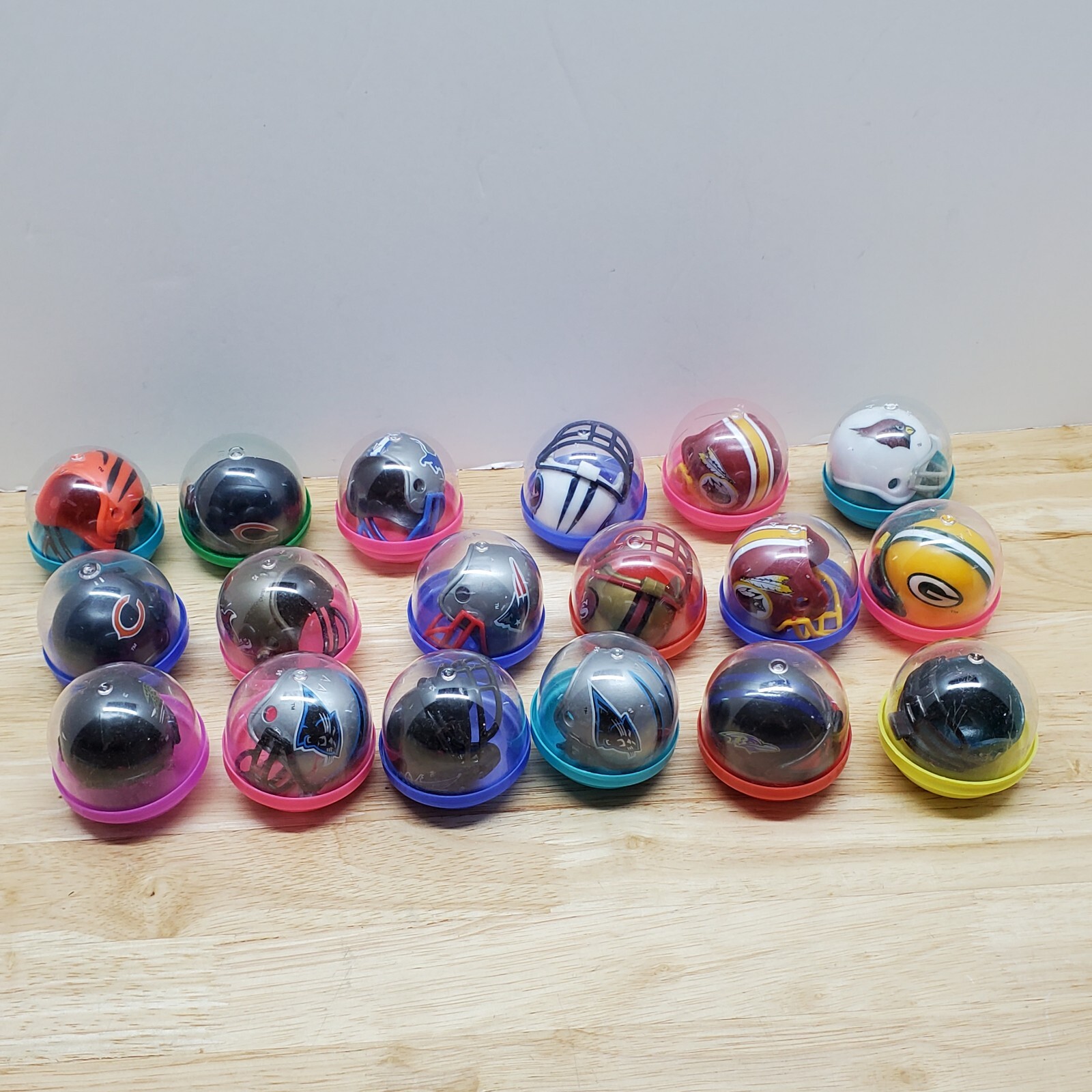 Vintage Lot of 18 Mini Plastic NFL Football Helmets Gum Ball Vending ...