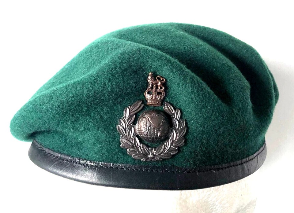 ROYAL MARINES COMMANDO 2 PART QC WO2 / WO1 & OFFICER BERET & CAP BADGE ...