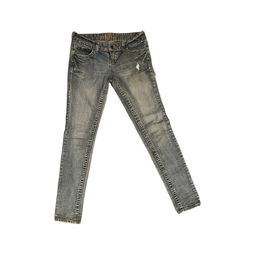 Reign By Deb Skinny Jeans 5 pocket Design with Embroidered Back pockets ...