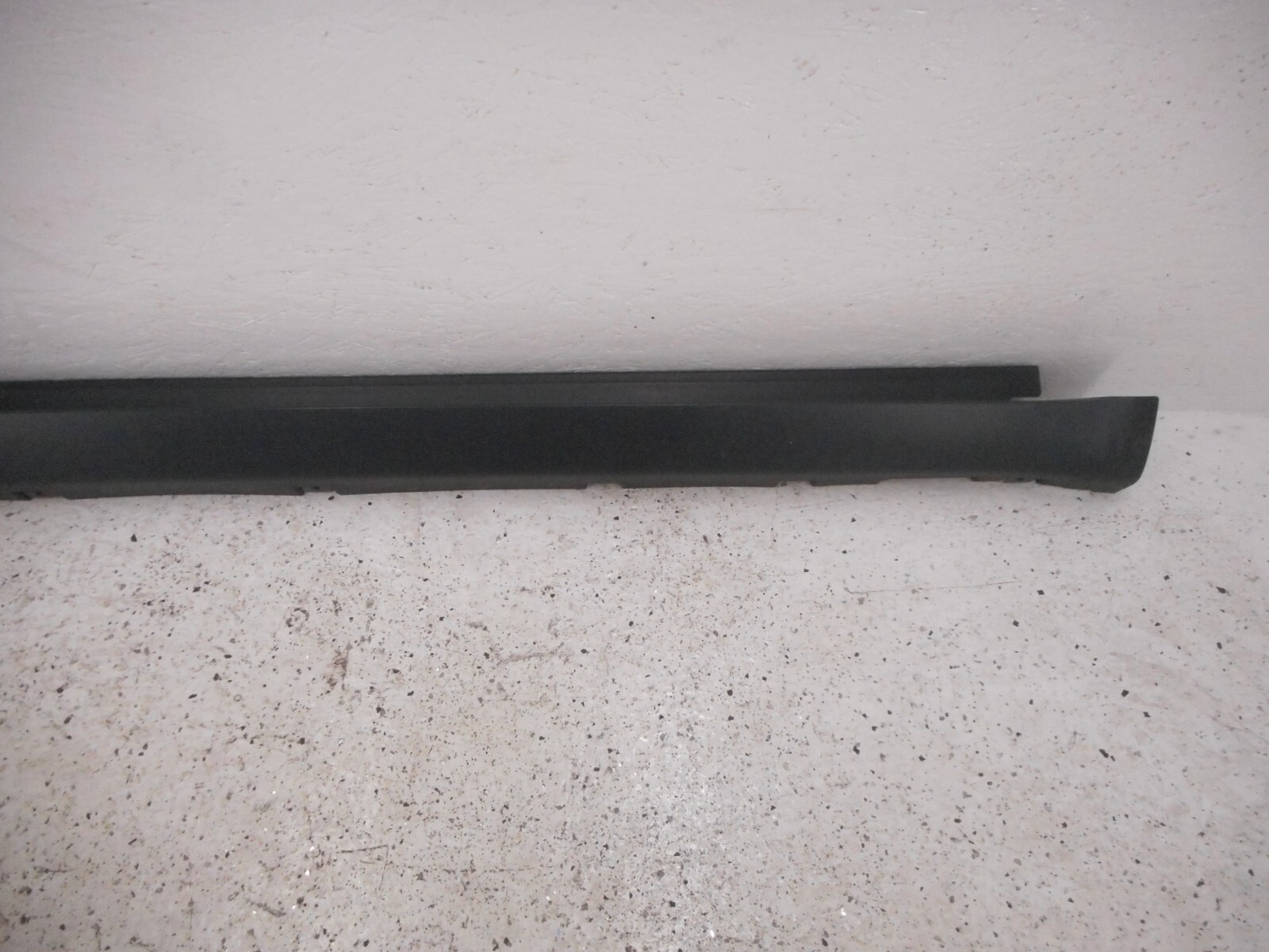 Ford Taurus Rocker Panel Moulding Passenger Right 6G135410154BAW OEM ...
