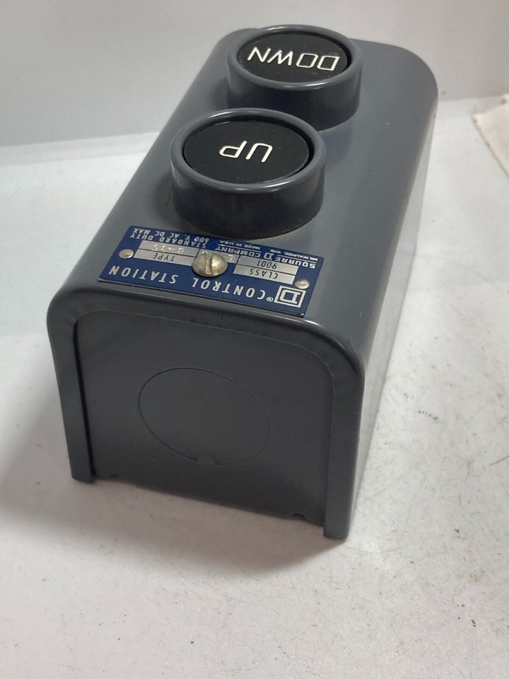 SQUARE D 9001-B-35 PUSHBUTTON STATION UP-DOWN STANDARD DUTY 600VAC MAX ...