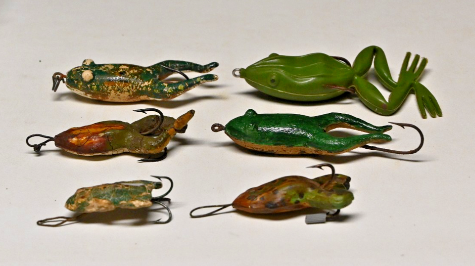 Lot of Early Hard Rubber and Soft Rubber Frog Lures - Hastings ...