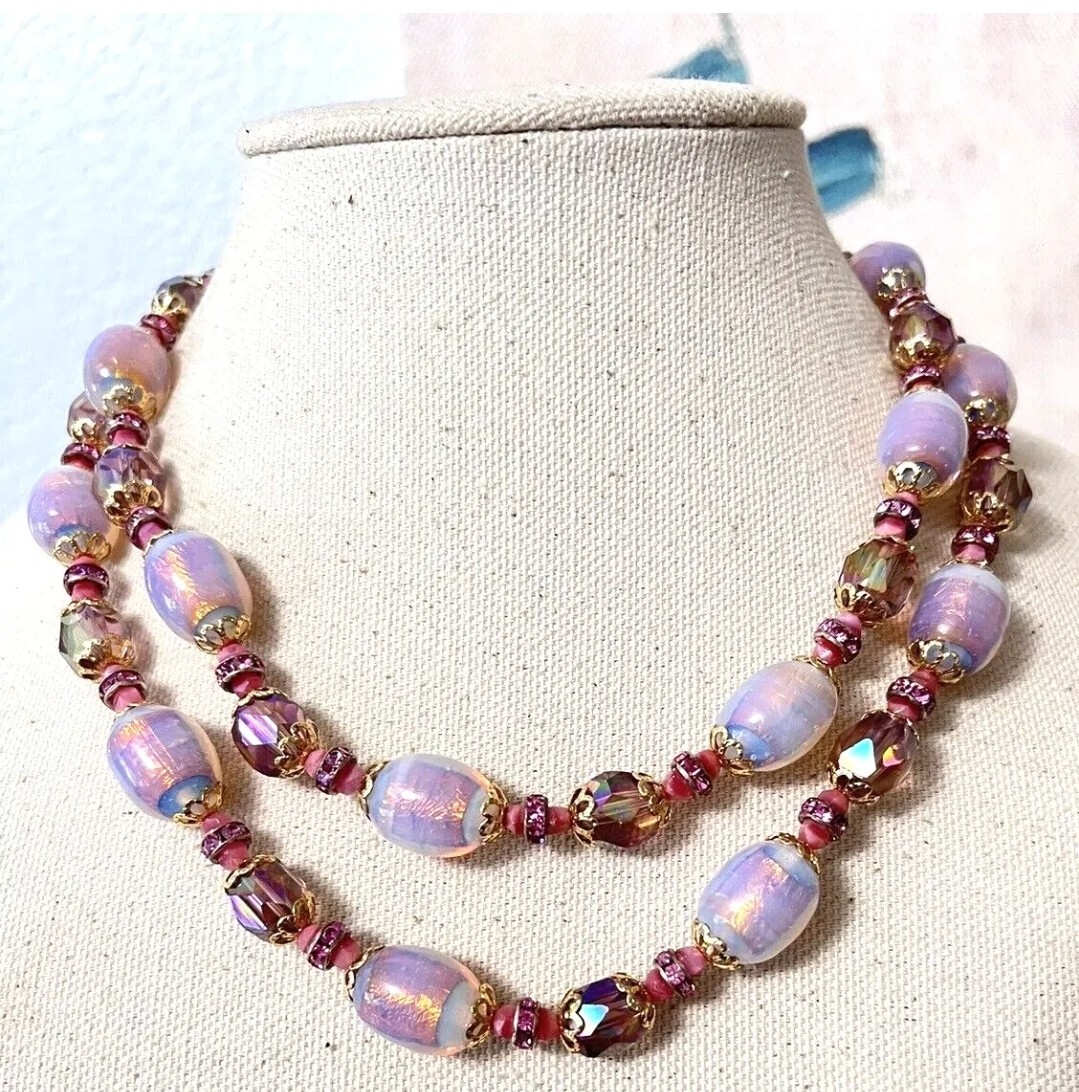 VINTAGE MURANO LILAC PINK OPAL FOIL GLASS BEAD CAMEO … - Gem