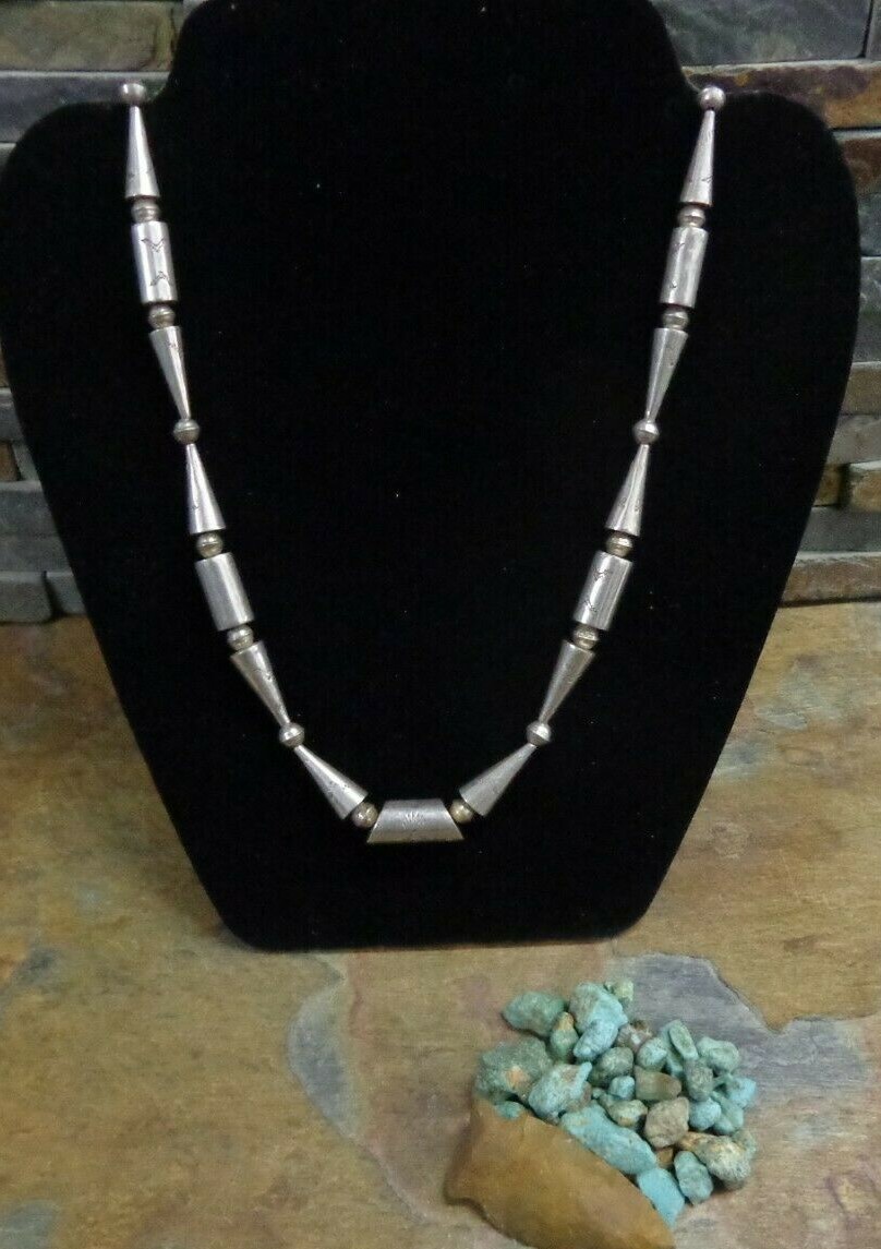 MAGNIFICENT!! NAVAJO STERLING STAMPED BENCH BEAD NEC… - Gem