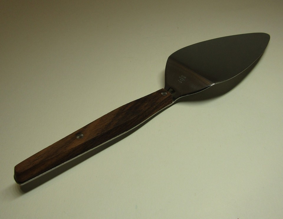 YAX *Automatic* Stainless Steel Cake & Pie Server - Rose Wood Handle w ...