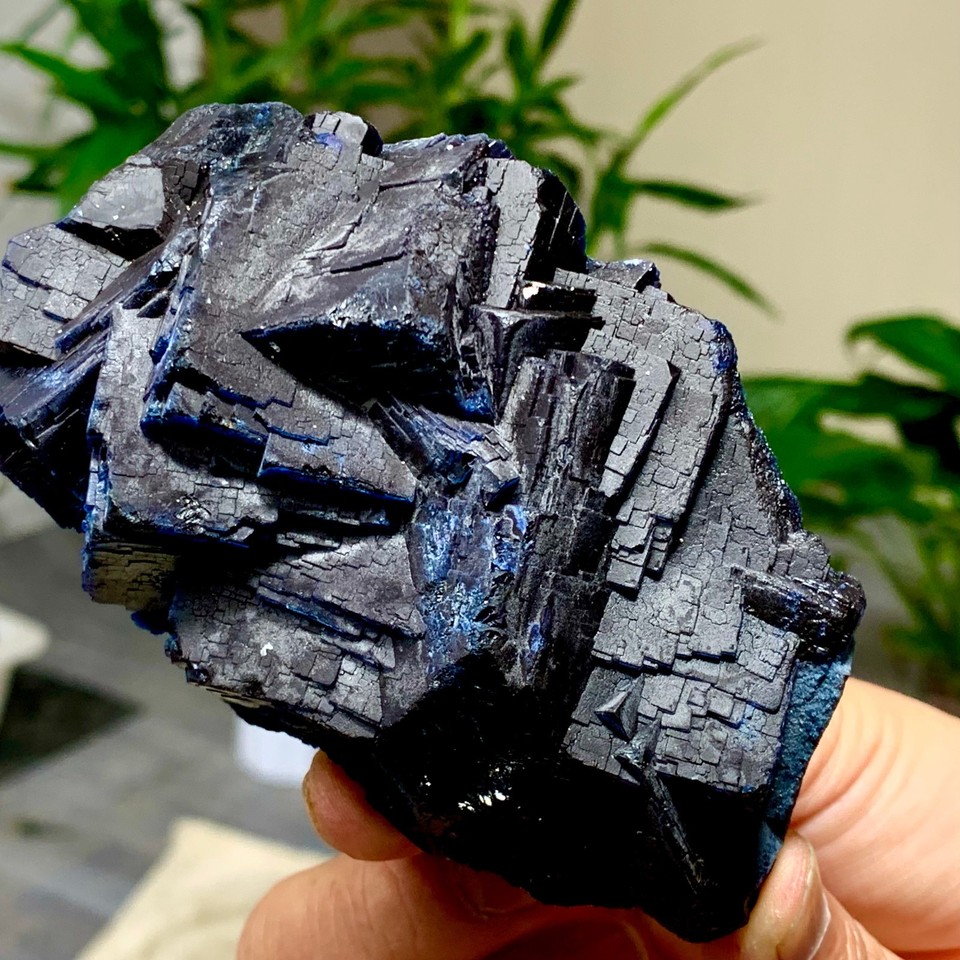 380G Natural black rose fluorescent cube fluorite specimen glow under ...