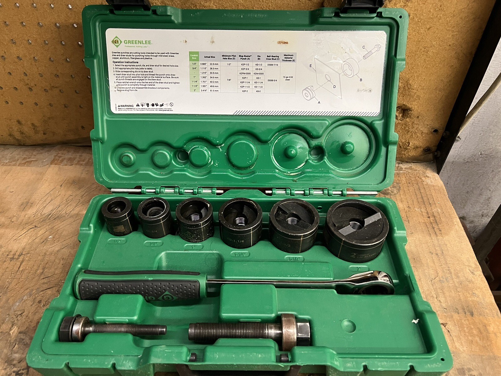 Greenlee 7238SB Slug-Buster Knockout Kit with Ratchet Wrench Punch Set ...