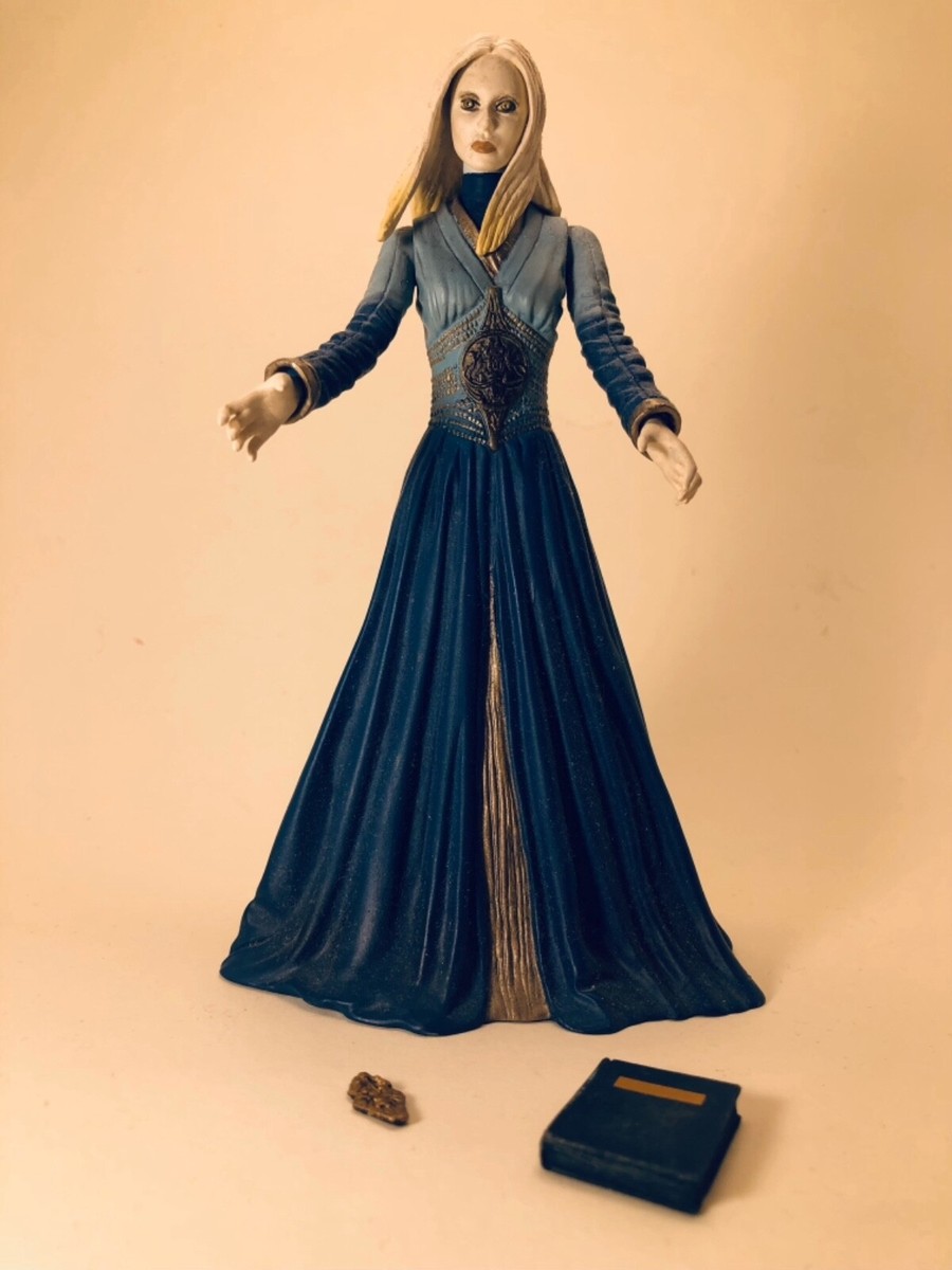Princess Nuala Costume