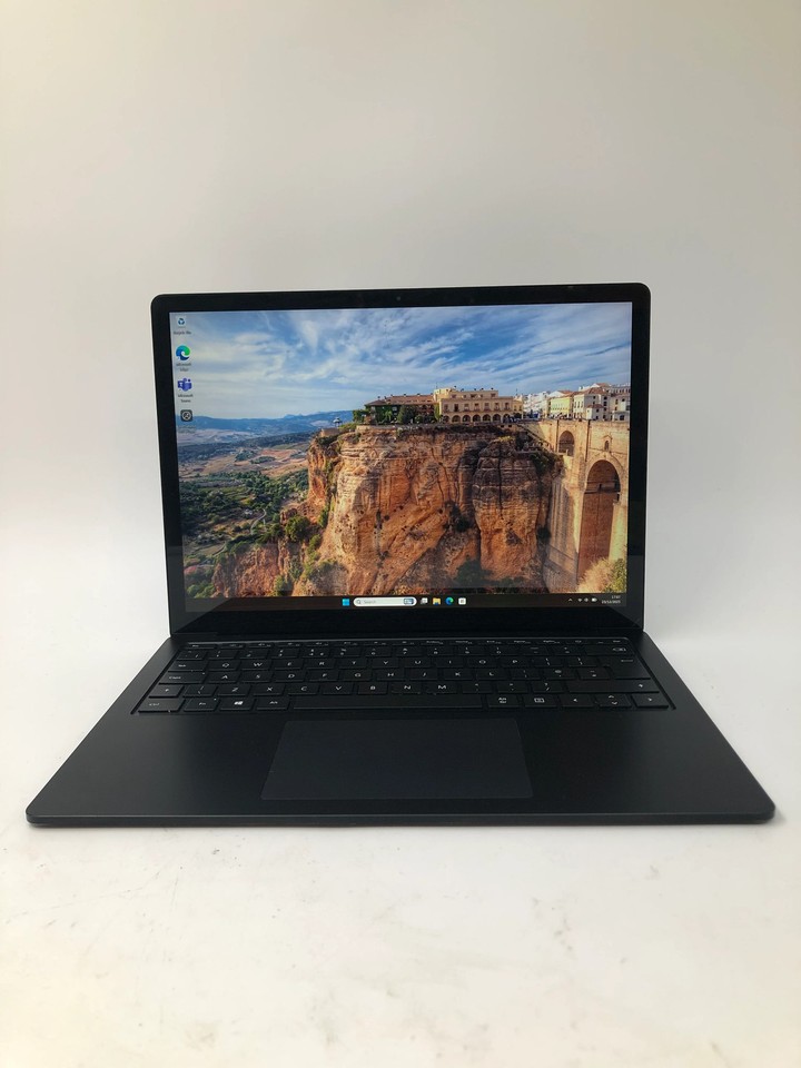 Microsoft Surface Laptop 3 13" Screen i7 10th Gen 8GB RAM 256GB SSD ...