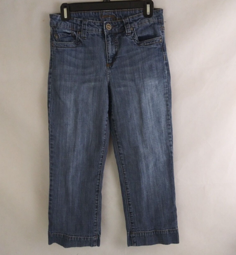 Common Genes Women's Distressed Whiskered Embroidered Capri Jeans Size ...