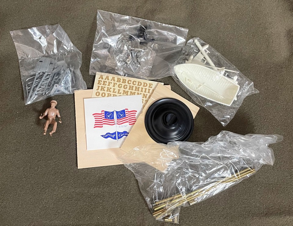 1987 NIOB LINDBERG 54' Chris Craft Constellation 1/20 Unassembled RC ...