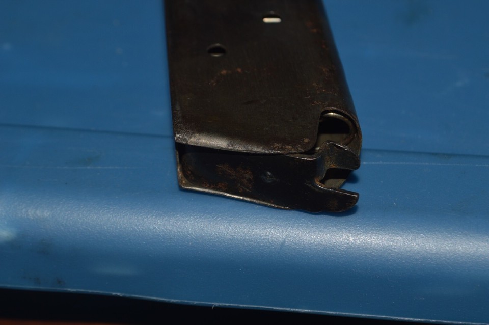 LOT #G VINTAGE 2 TONE GI 1911 .45 ACP 7 RD. PISTOL MAGAZINE "A V ...