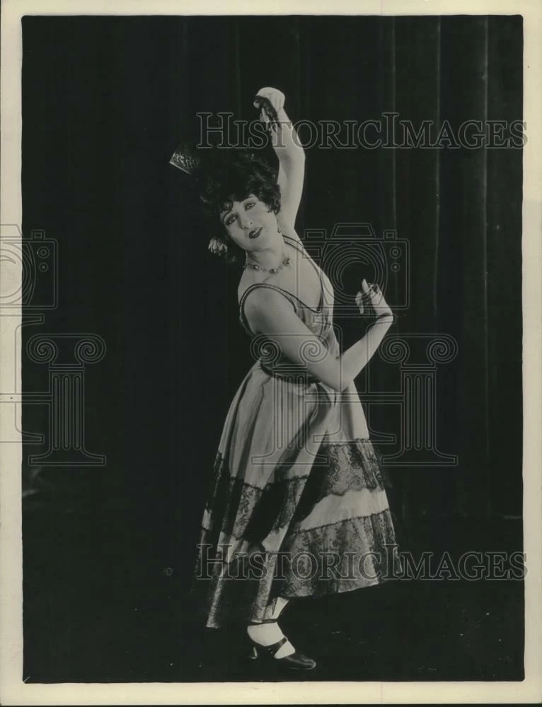 Mildred Harris And Charlie Chaplin