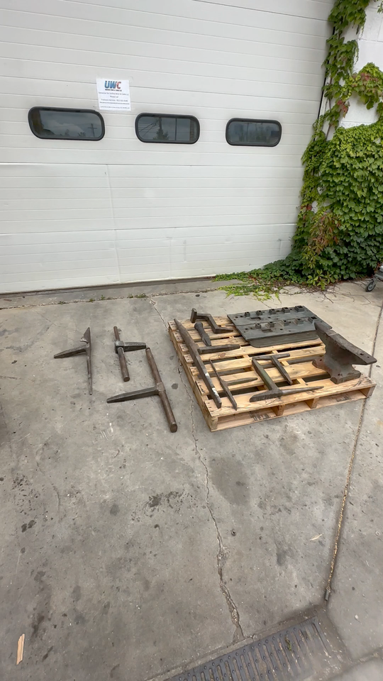 Lot of 9 Pesto Tinsmithing Tools + Small Anvil & 1 Stake Plate (5680 ...