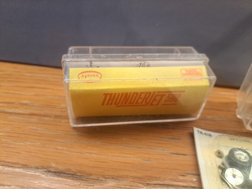 VINTAGE AURORA T-JET PARTS, 2- Cases, Axle, FACTORY SEALED Tire KIT | eBay