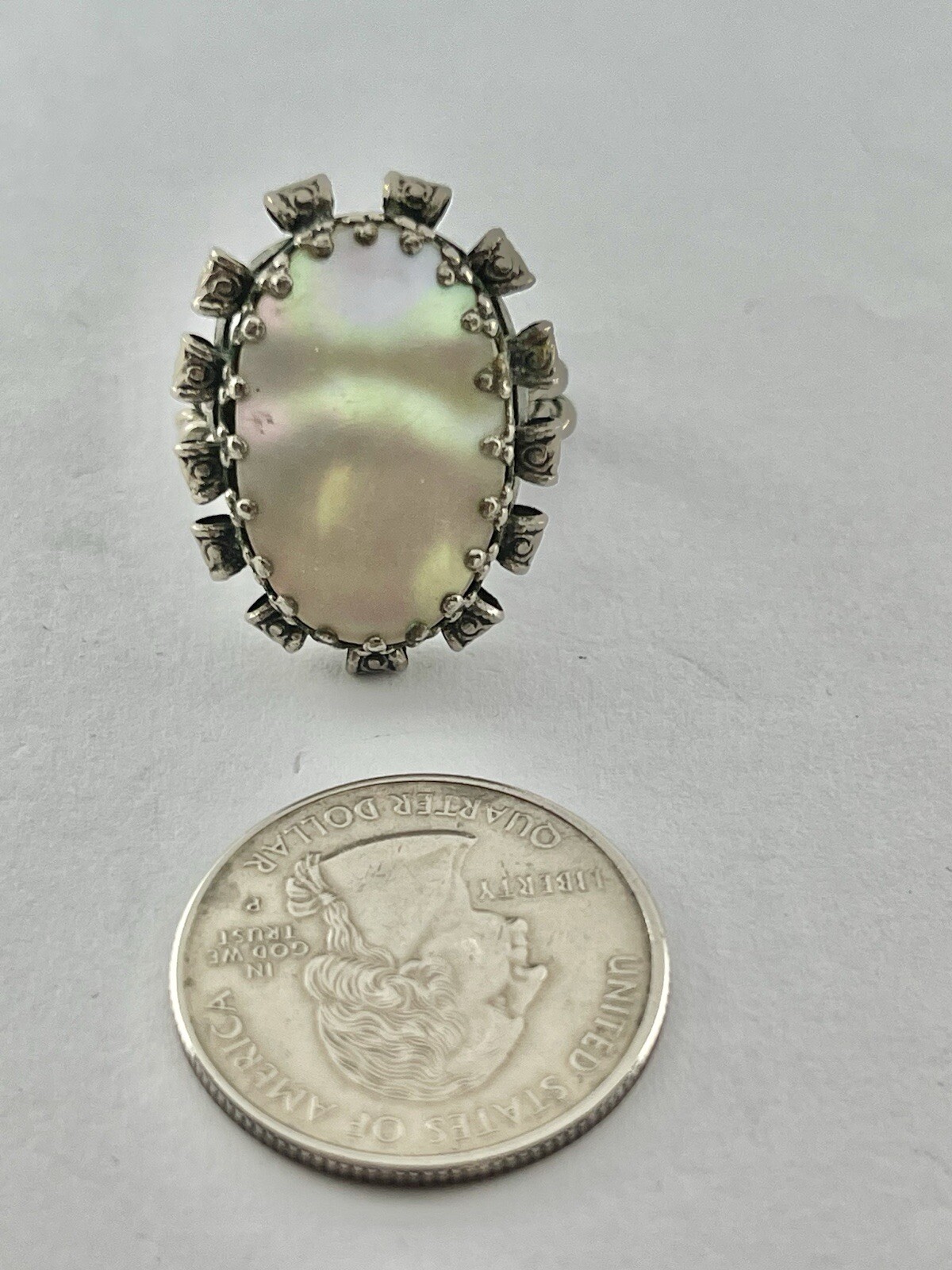 Vintage MCM Oval Mother of Pearl Silvertone Twisted Frame Ring Size 5 3 ...